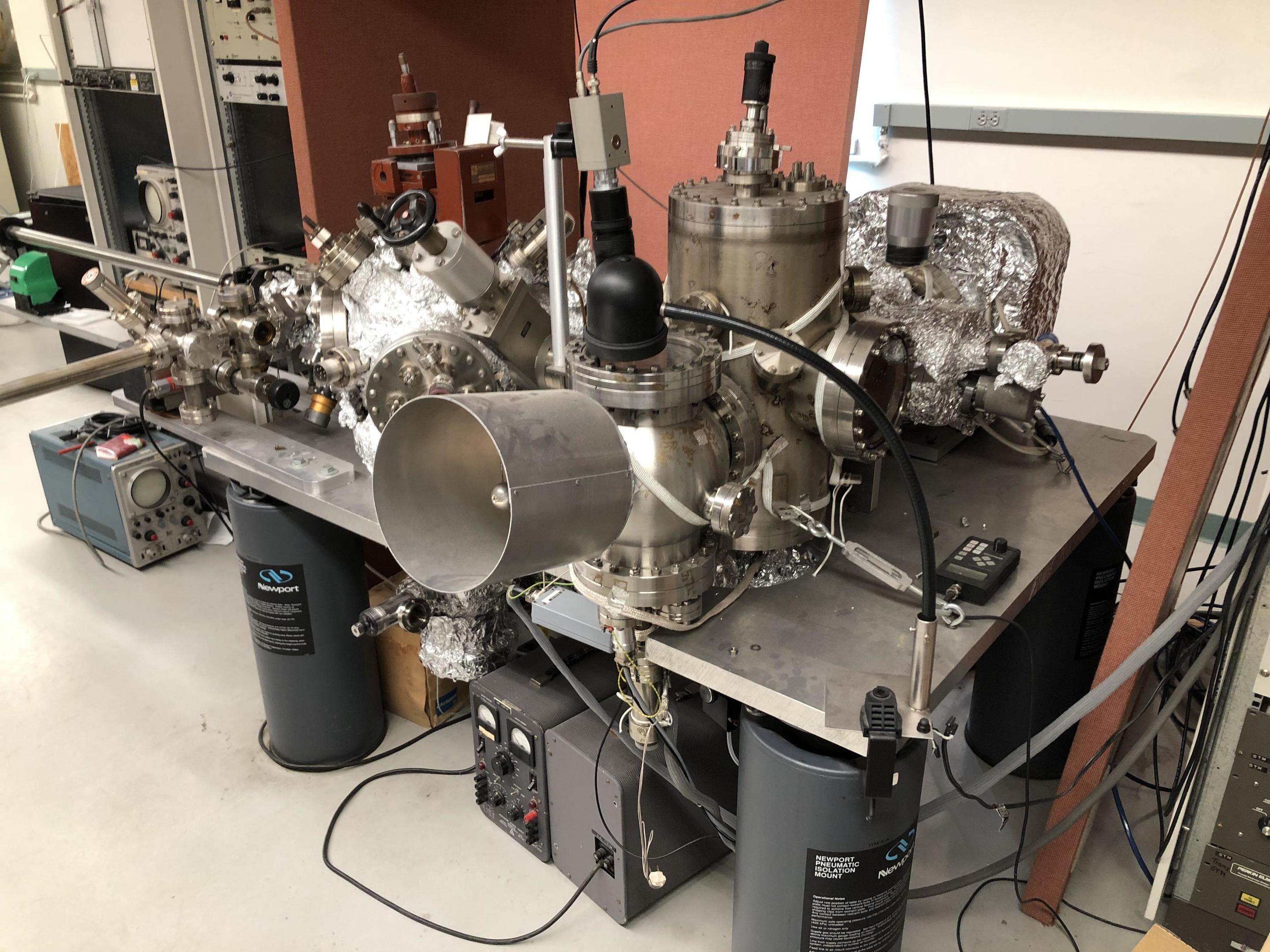 UHV System with STM in J109 | Kahn Lab